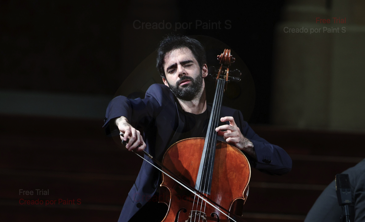 Pablo homenatja Pau - Revista Musical Catalana